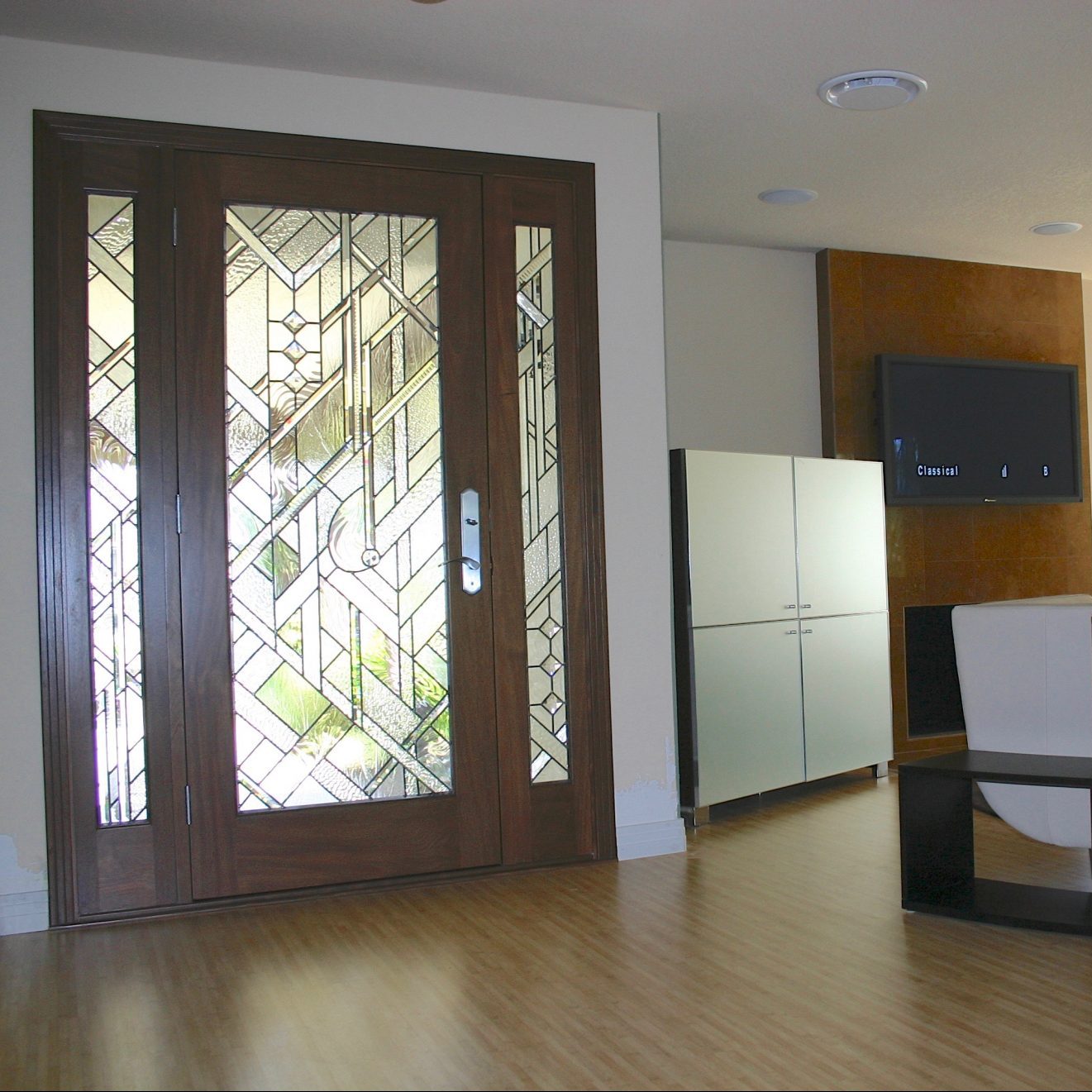 Contemporary Glass Door Design
